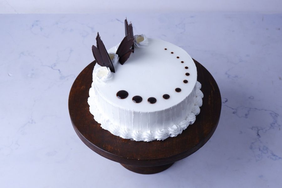 Explore Mouth Watering Cakes Flavors That Will Make Your Smile